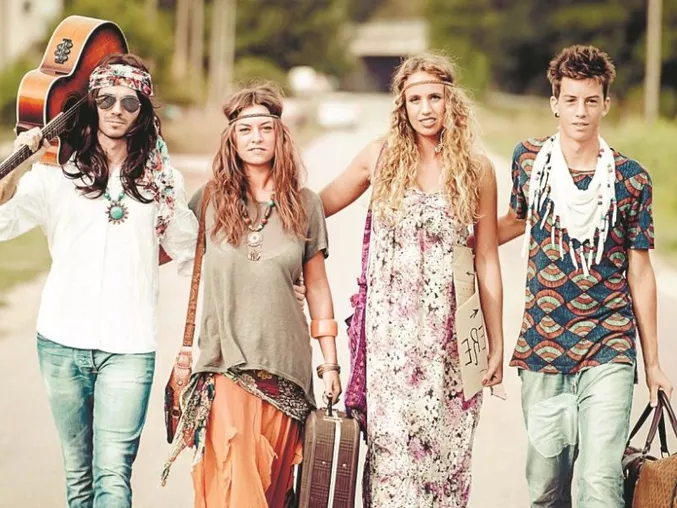 Hippie Là Gì? 10 Cách Phối Đồ Phóng Khoáng Chuẩn Phong Cách Hippie 5S ...